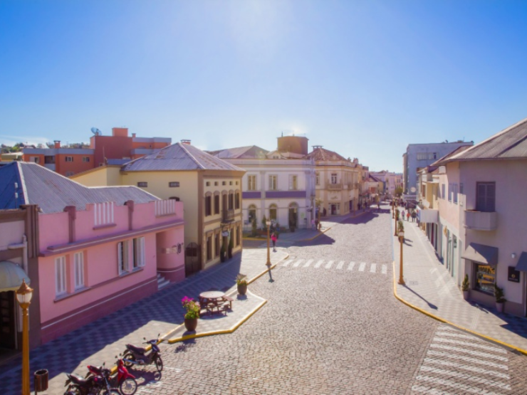 Garibaldi: diversidade cultural e uma seleção de espumantes